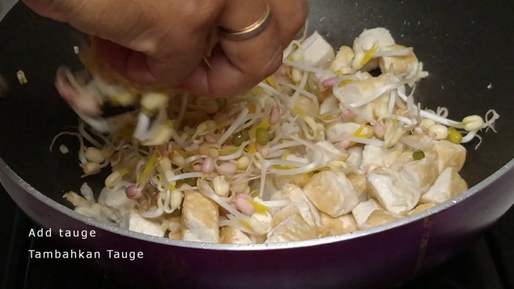 How to make Tauge Tahu (Tofu) a vegan dish with lots of Protein ...