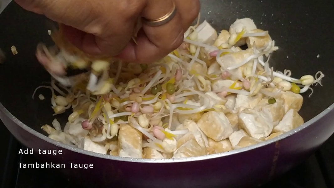 How to make Tauge Tahu (Tofu) a vegan dish with lots of Protein ...