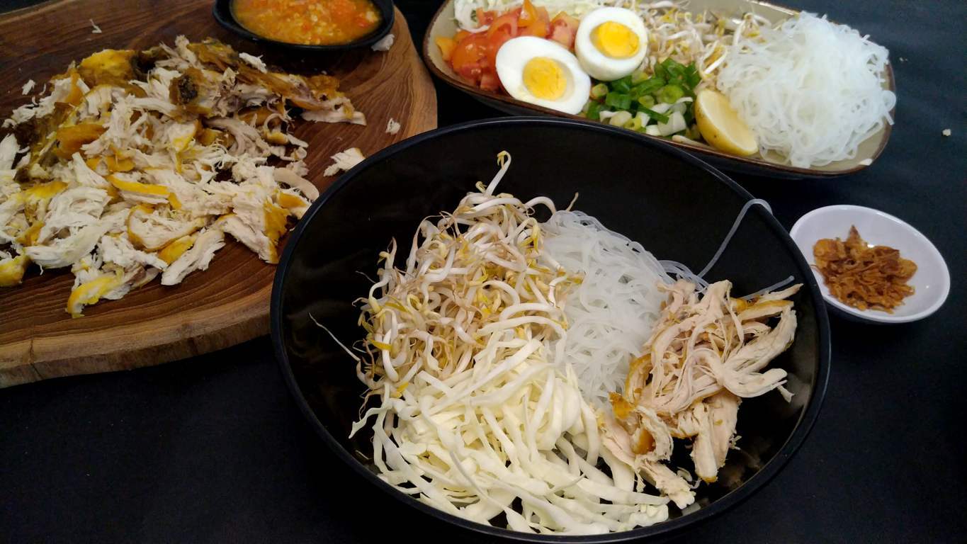 How to make Soto Ayam from scratch (Indonesian chicken soup). 10 easy ...